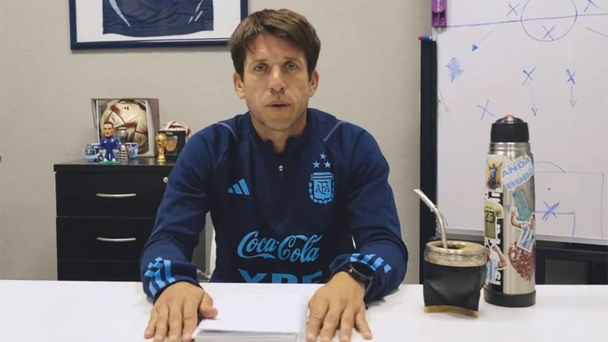 Diego Placente presentó la lista de convocados para el Sudamericano Sub 20