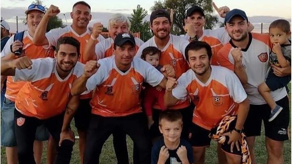 Bozzer destacó al plantel como la principal virtud en el ascenso de ...