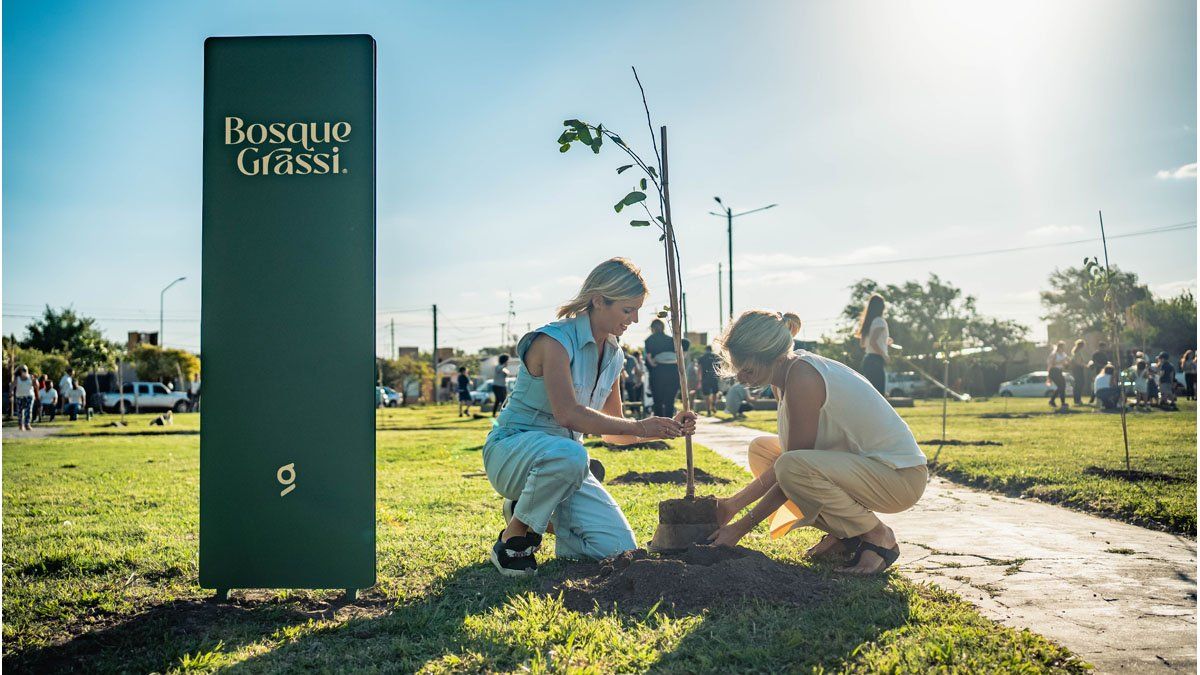 Con la plantación de 130 árboles, inauguraron Bosque Grassi