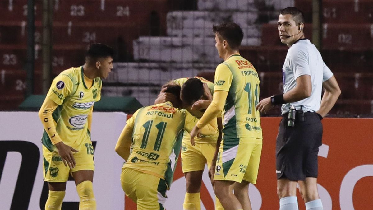 Rotondi marcó para Defensa en la Libertadores
