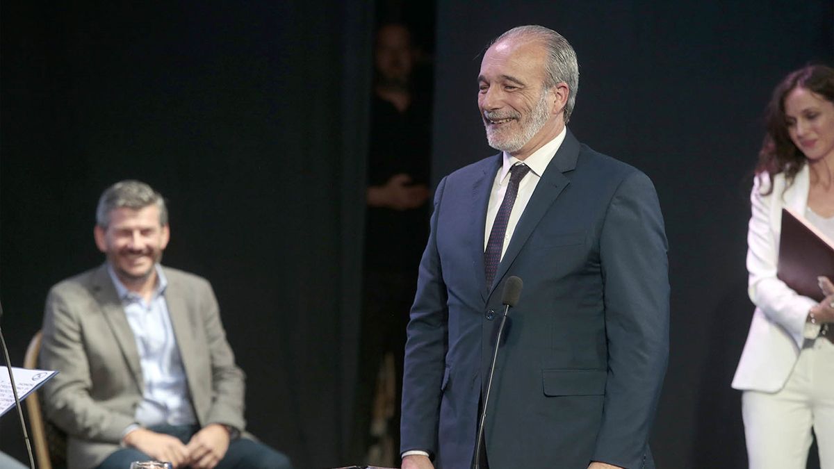 Ratifican firma del contrato para la nueva Circunvalación