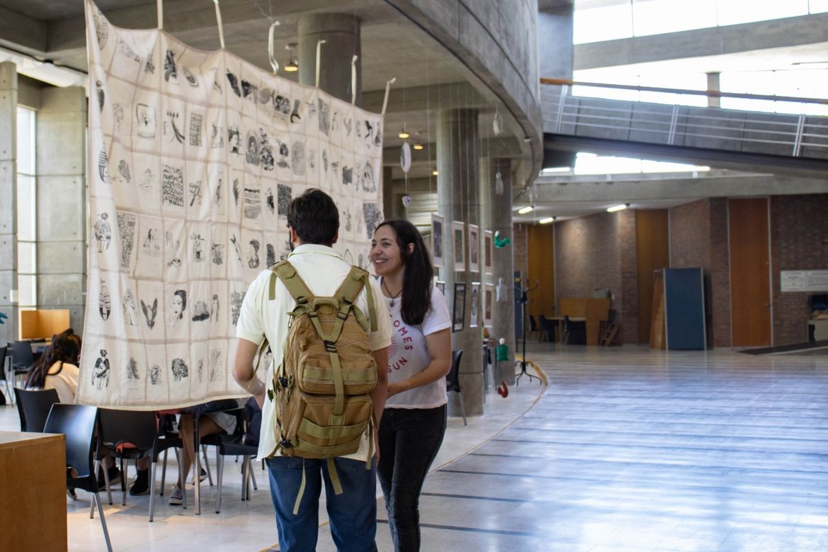 Mónica Neumann en Arte entre Libros
