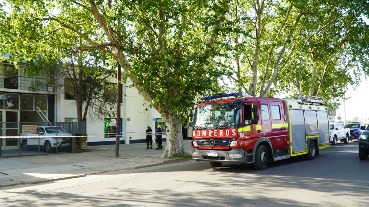 Un hombre se descompensó, se chocó el portón y falleció: investigan el ...