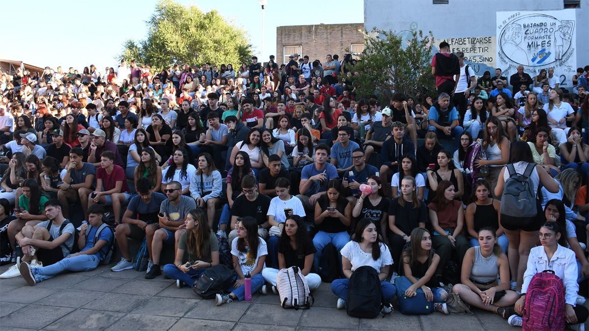 La UNRC recibe a los ingresantes, con un 30% más de inscriptos que 2022