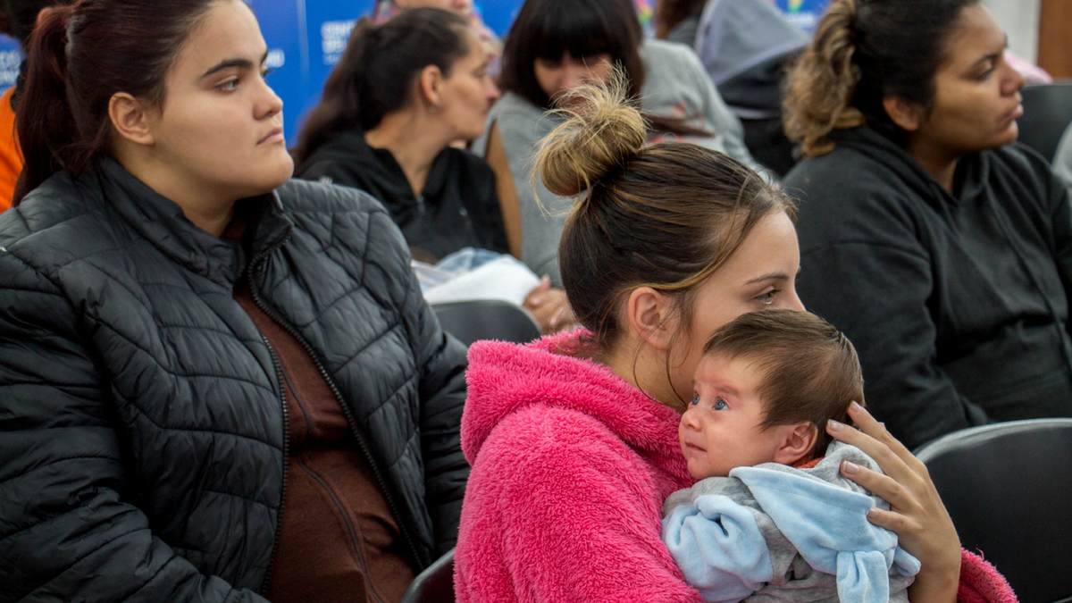 Maternando: beneficiarias de Río Cuarto recibieron sus ajuares