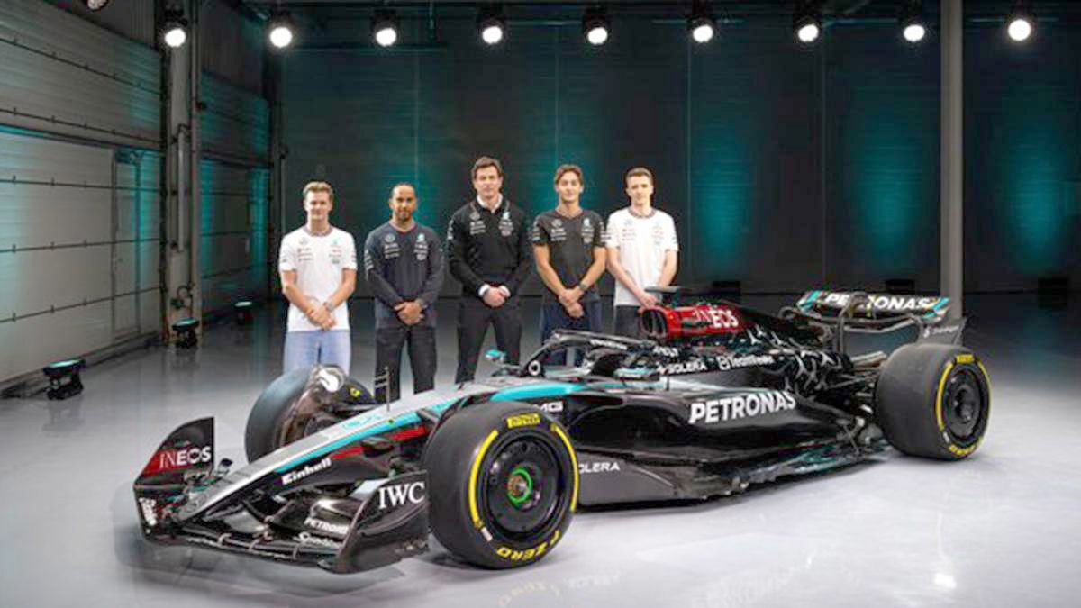 Mercedes presentó el auto W15, el último que correrá Hamilton en la ...