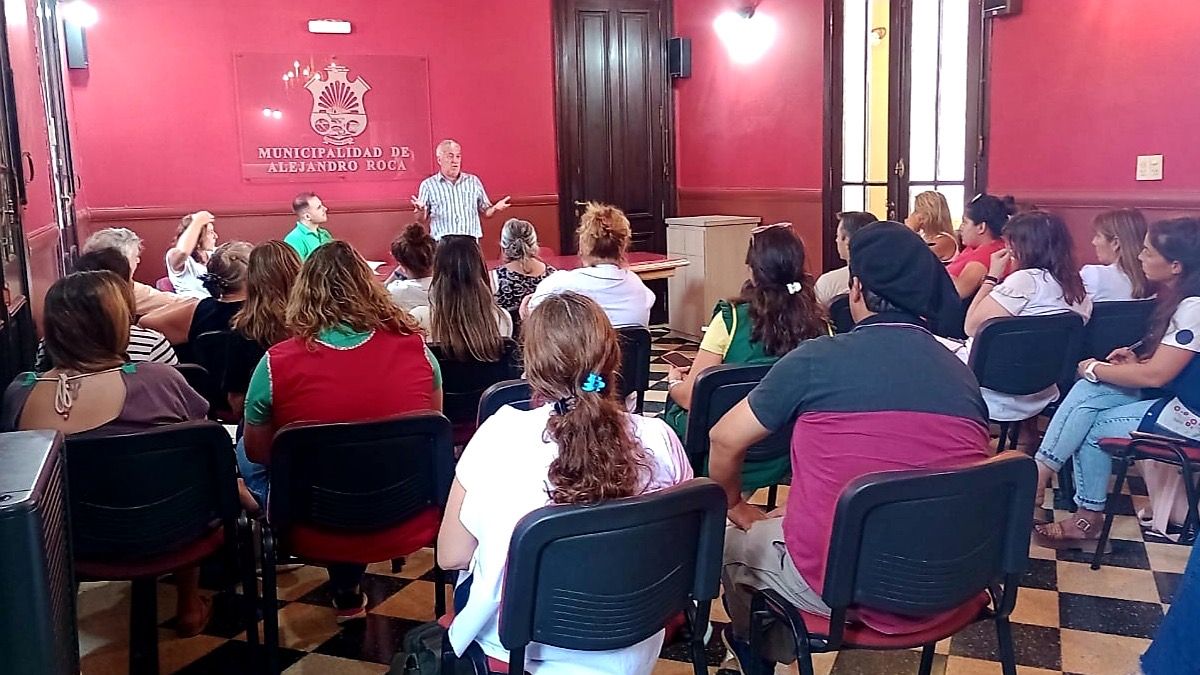 La Municipalidad de Alejandro Roca realizó mantenimiento en los centros ...