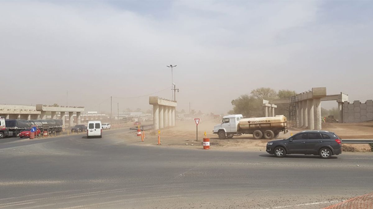 Corte total en el cruce de A005 y 8 por obras de la autovía