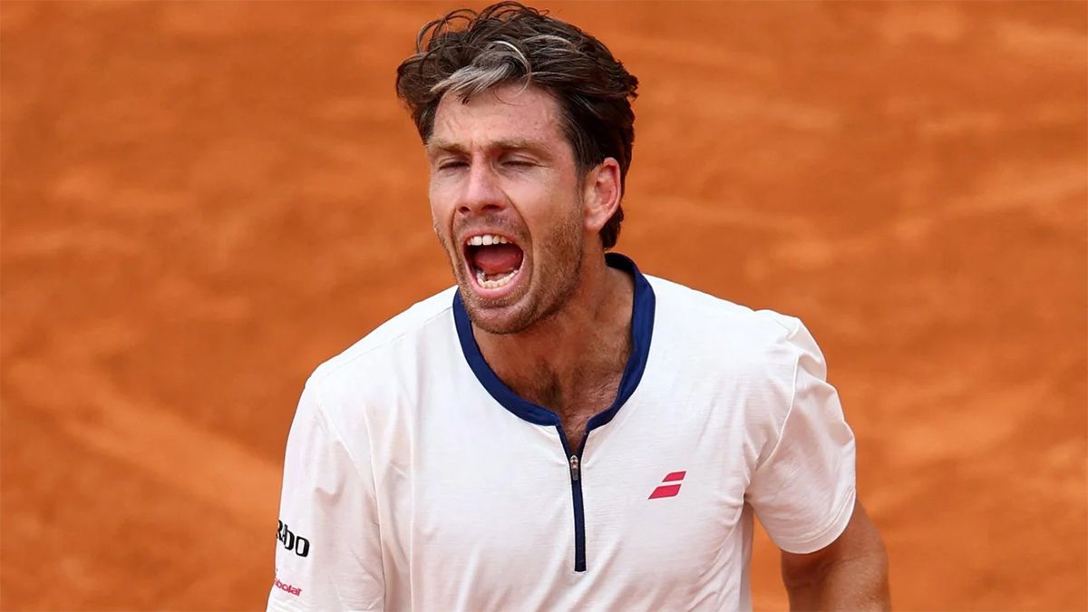 Norrie dio la gran sorpresa en Roland Garros y eliminó a Medvedev en la ...