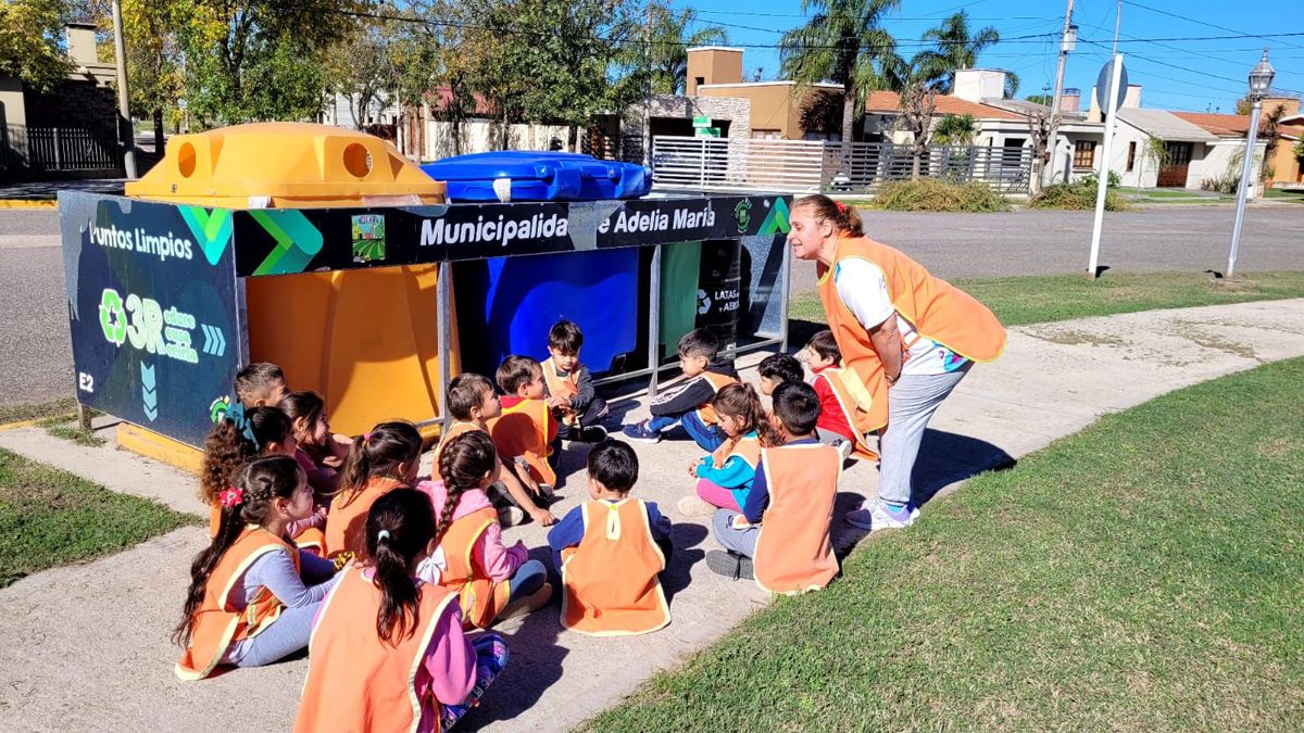 En el Jardín de Infantes Adelia María de Olmos aprenden a separar los ...