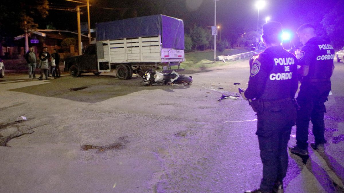 Un Motociclista Con Lesiones Graves Tras Chocar Contra Una Camioneta