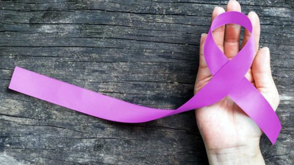 8M: El lazo violeta en el Día Internacional de la Mujer