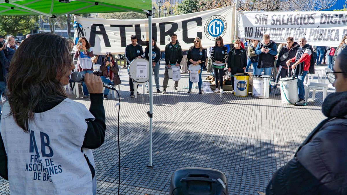 Alta adhesión al paro universitario; en la UNRC, ya se fue una veintena ...