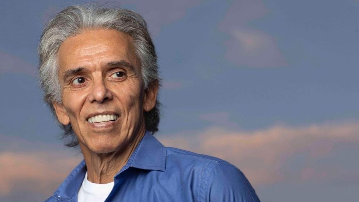 Jairo celebra 50 años de música