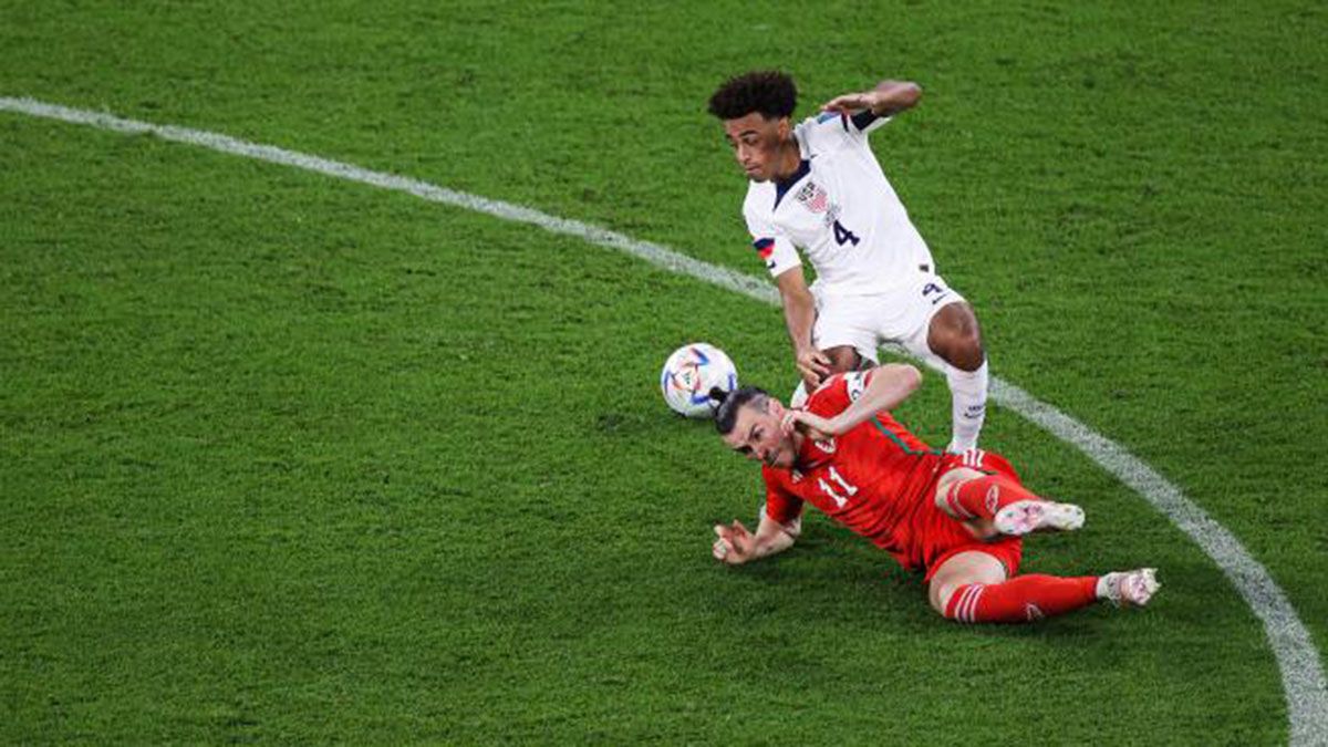 Estados Unidos y Gales empataron en el debut de ambos por el Grupo B
