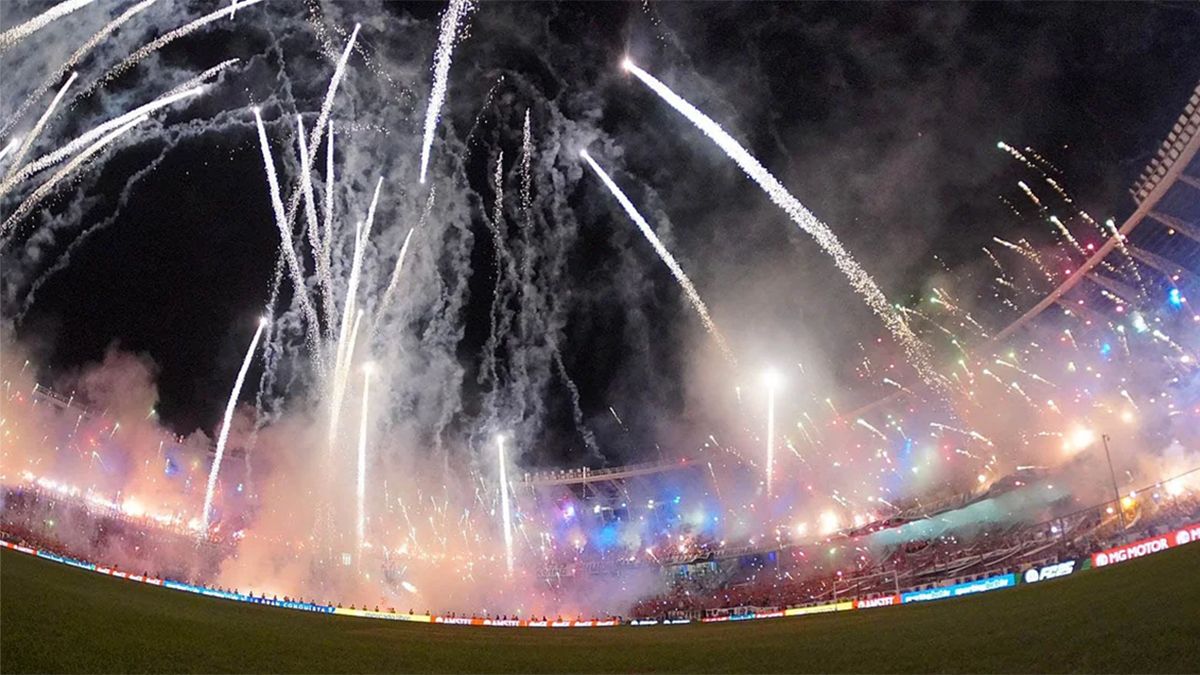 Racing deberá jugar a puertas cerradas por el recibimiento ante Corinthians