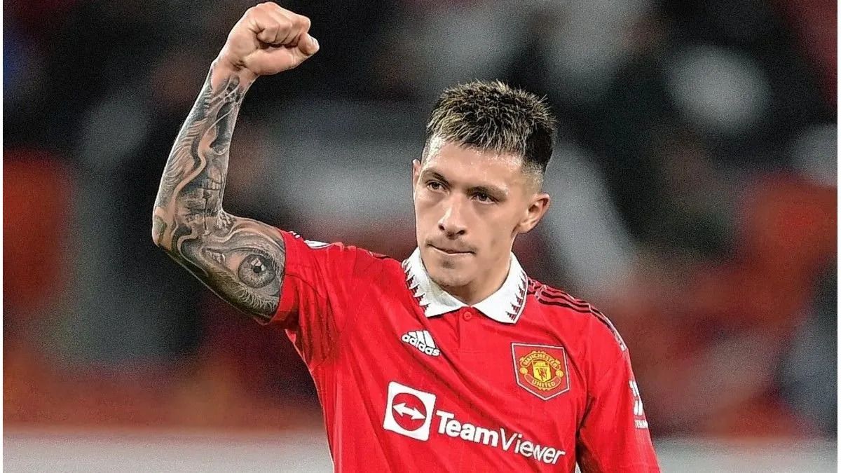 Lisandro Martínez volvió a entrenarse con Manchester United