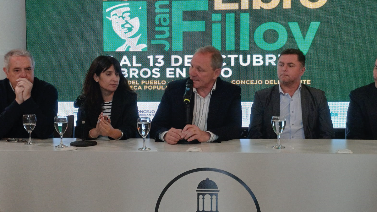 Guillermo De Rivas presentó la 20° de la Feria del Libro Juan Filloy