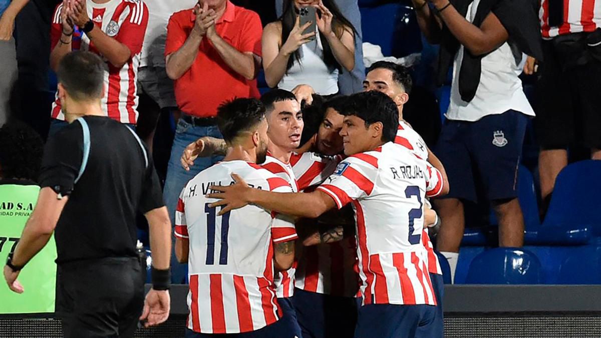 Paraguay venció a Bolivia y logró su primera victoria en las Eliminatorias