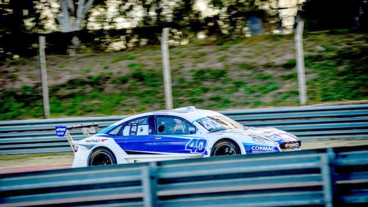 El piloto de Almafuerte, Marcelo Ciarrocchi quedó con el segundo tiempo del TR V6 en Rosario