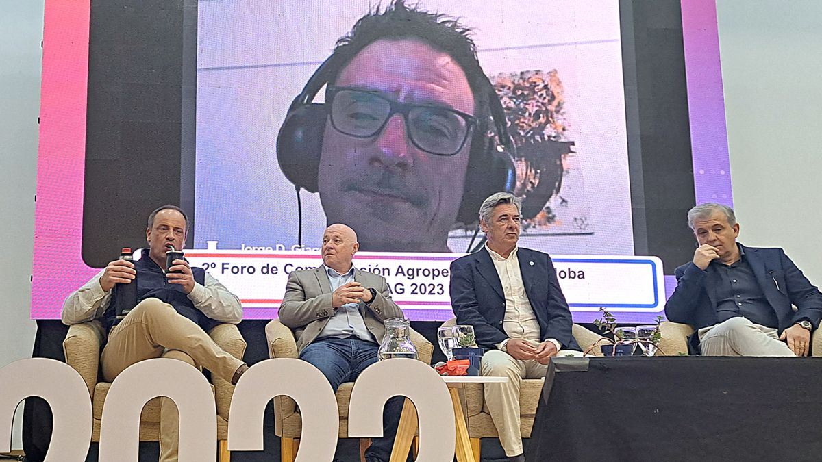 El campo es un embole y tiene que conquistar la opinión pública