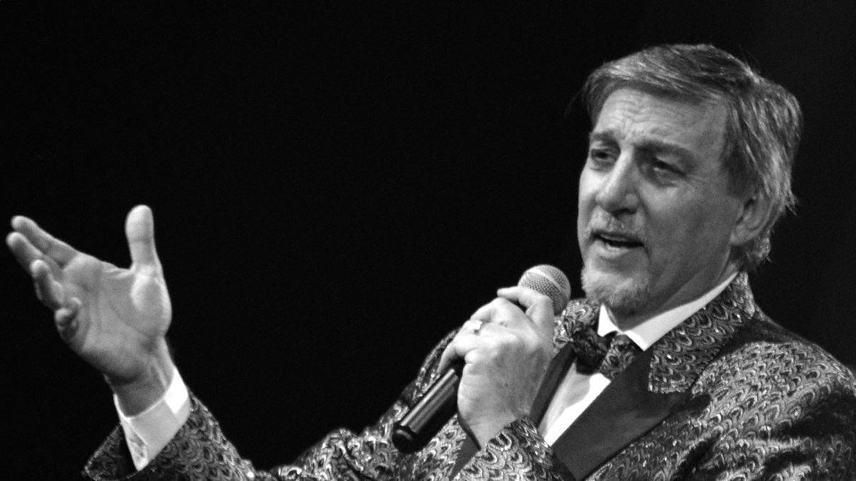 Osvaldo Simone: Si el tiempo conmueve, seguramente es un tiempo de arte