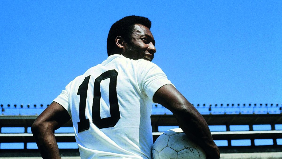 Pelé será velado el lunes durante 24 horas en la cancha de Santos