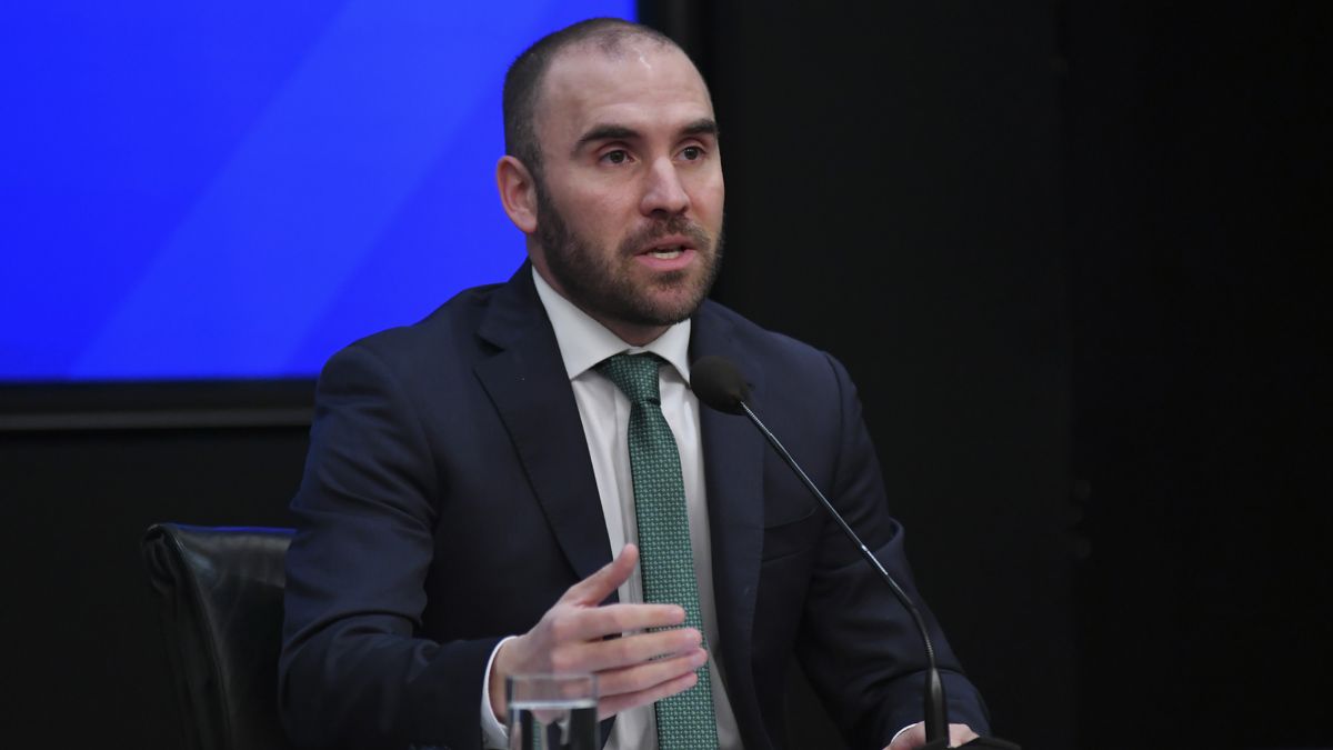 Martín Guzmán: El país está levantando cabeza