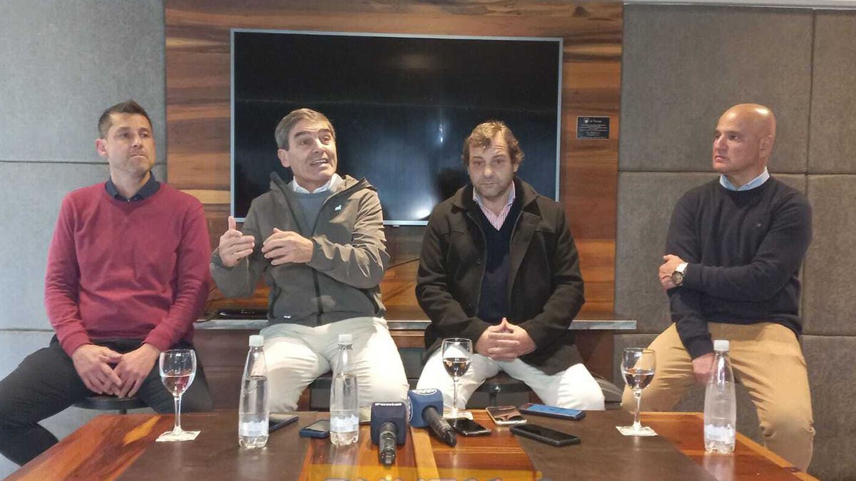 Tenemos que mejorar las condiciones laborales de los profesionales de ...