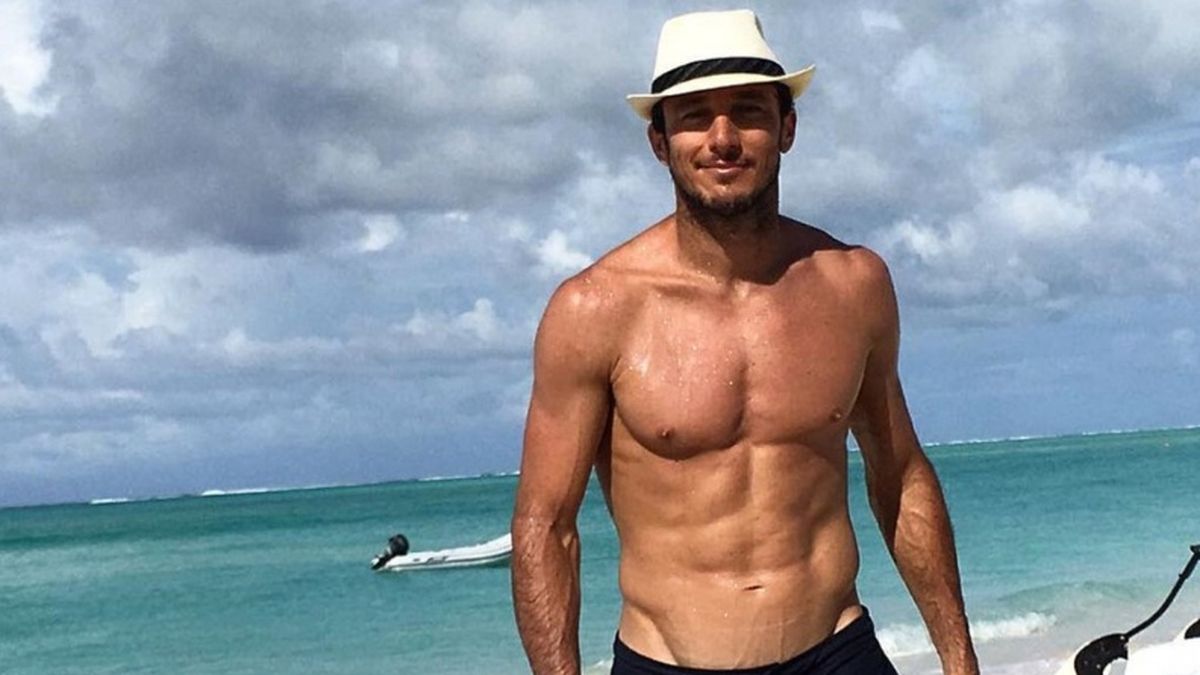 ¿Quién es la morocha que pasea con Pico Mónaco?