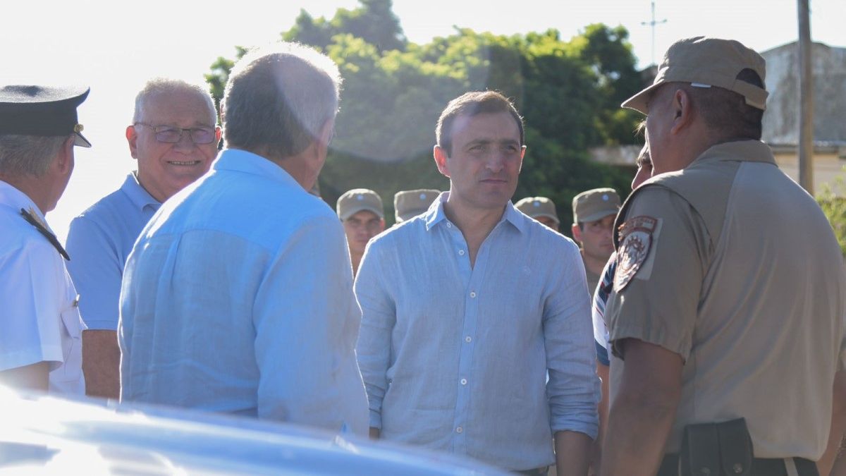 López entregó aportes a la Fiesta Provincial del Trigo y un móvil a la ...